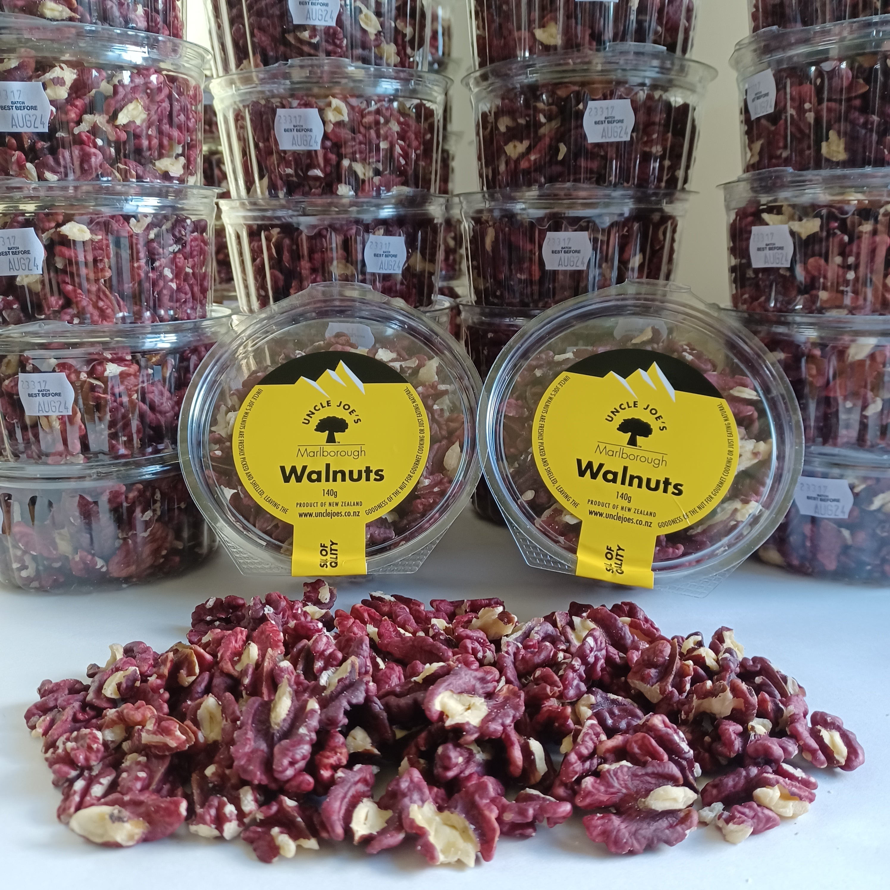 Walnut Kernels (Purple) 140g Pottle – UncleJoesNZ